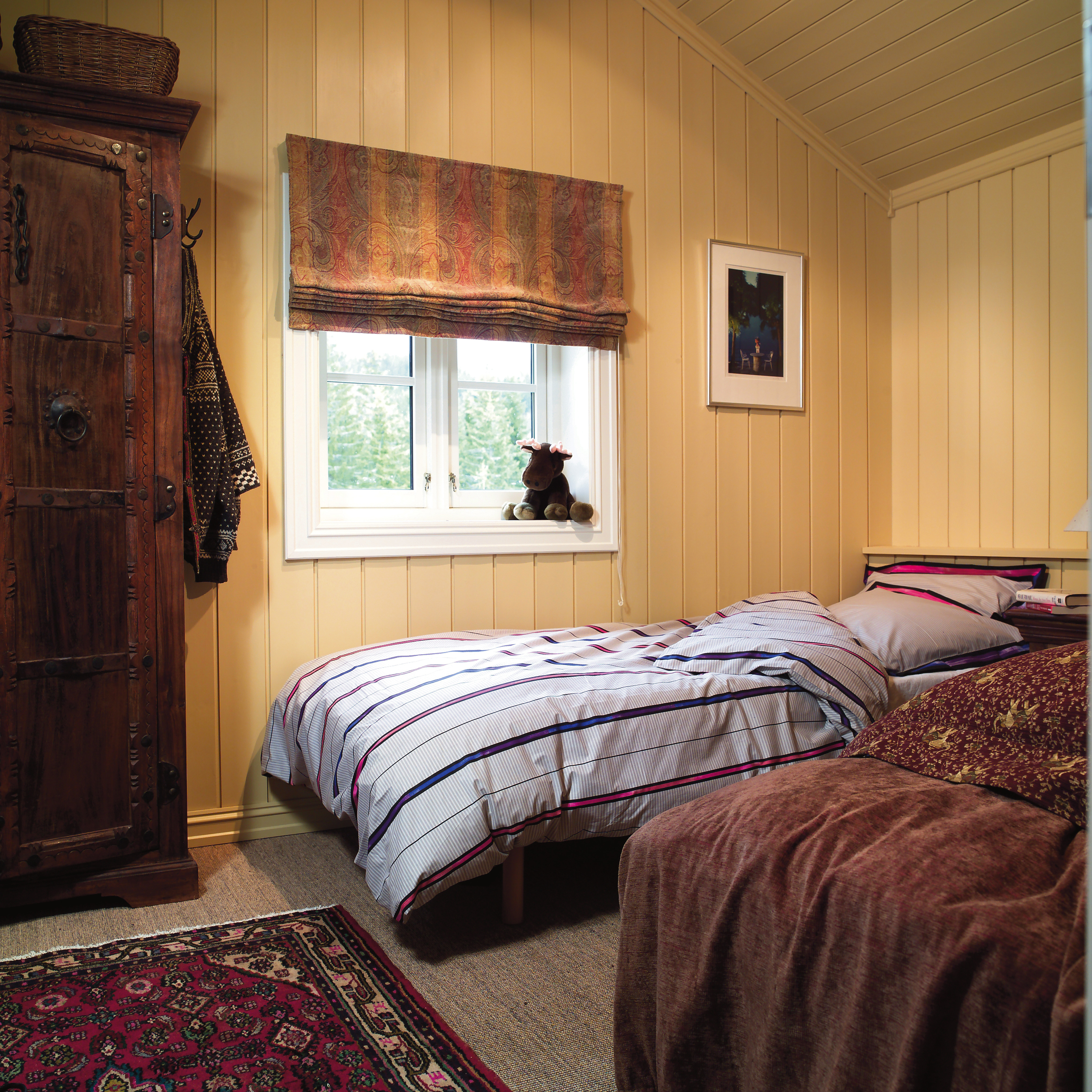 Nytt panel ble malt lyst og lekkert - Hytter innvendig - ifi.no